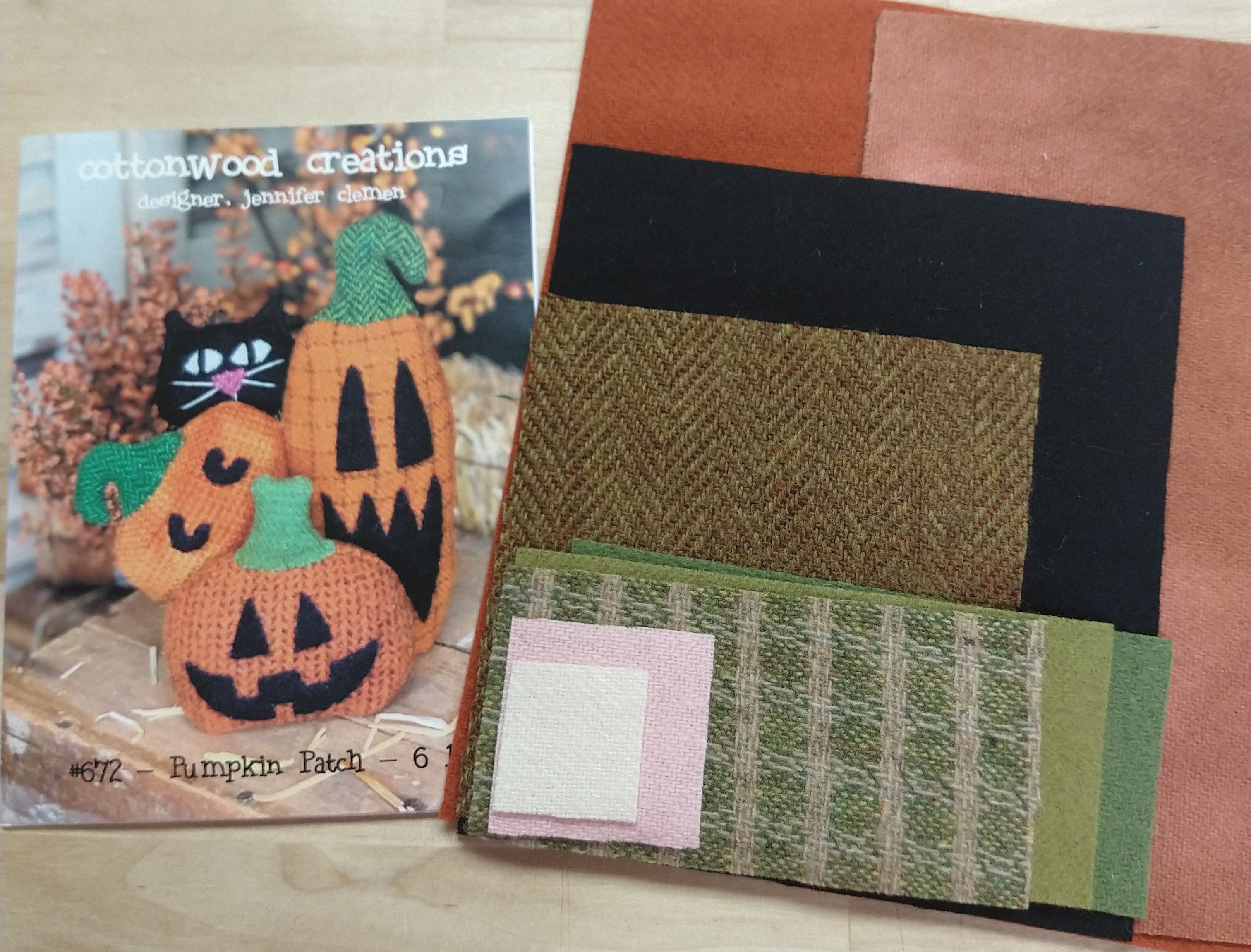 Pumpkin Patch Pattern and Wool Kit – Paradise Quilting